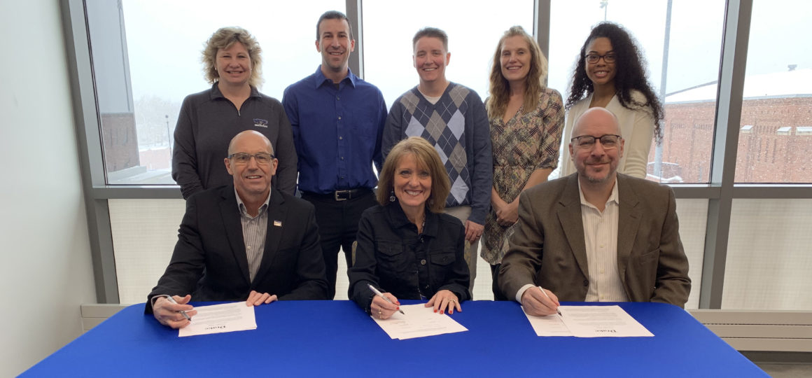 Drake and DMACC Sign Partnership for Athletic Training Masters - Drake ...