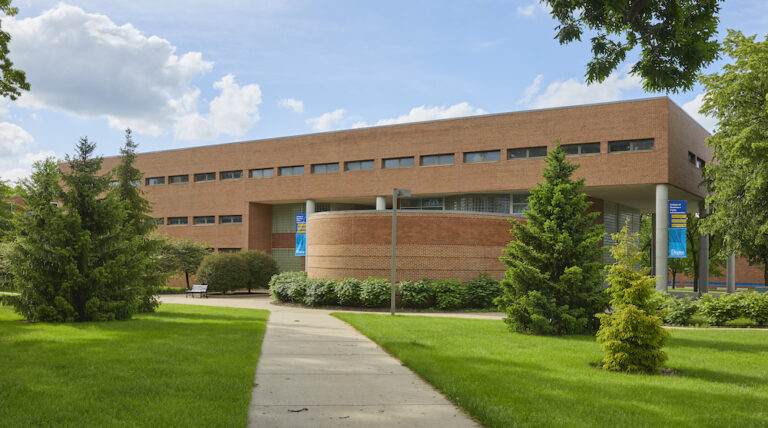 David J. Noble Foundation grants $1 million to Drake’s business school ...